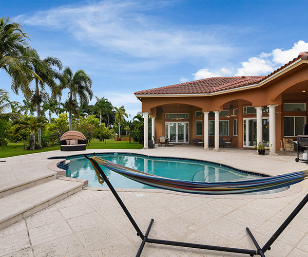 Luxury Drug And Alcohol Rehab Center | United Recovery Project