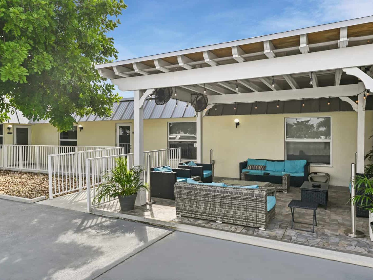 Luxary Drug & Alcohol Rehab in South Florida | United Recovery Project